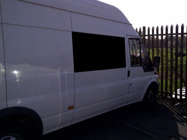 FORD TRANSIT LWB VAN FRONT PRIVACY SIDE WINDOW O/S & TRIM - SUPPLY ONLY ...