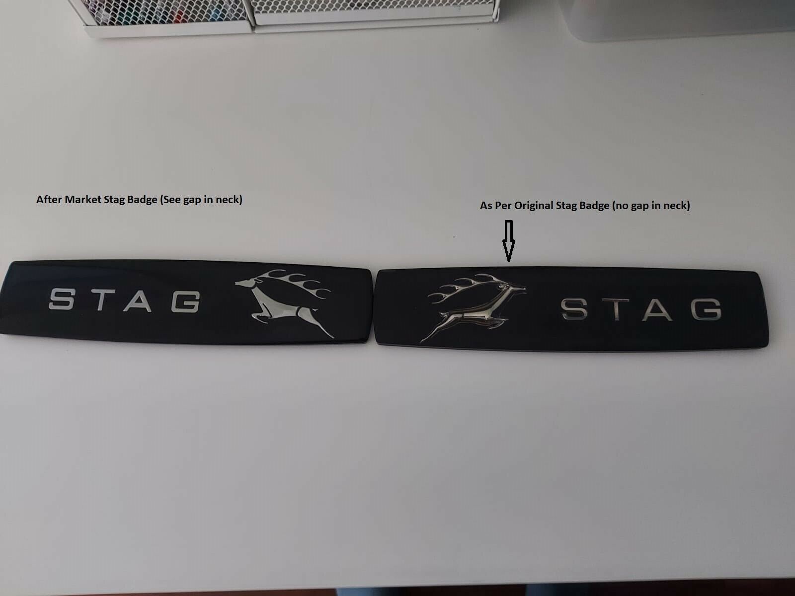 Triumph STAG ** Rear WING BADGE Black MK2 ** PAIR ** BRAND NEW **AS ...